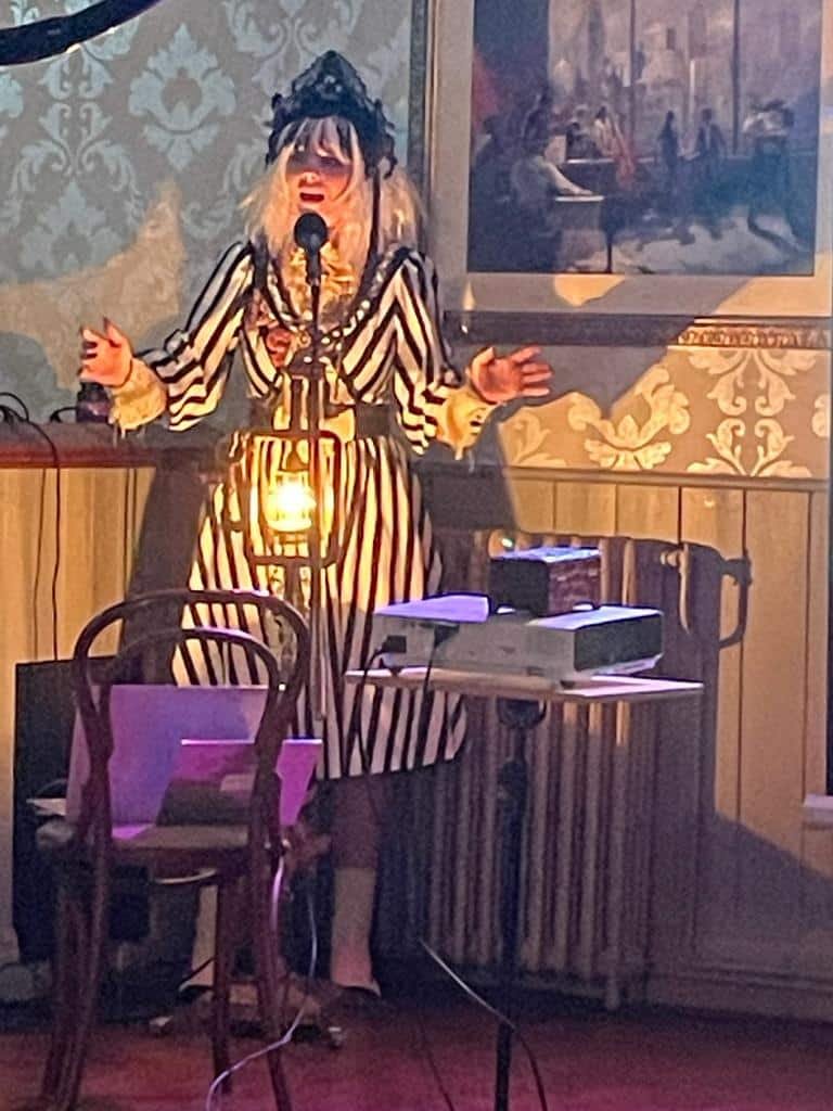 Gary Nicholls Imaginarium – Artist Author Storyteller